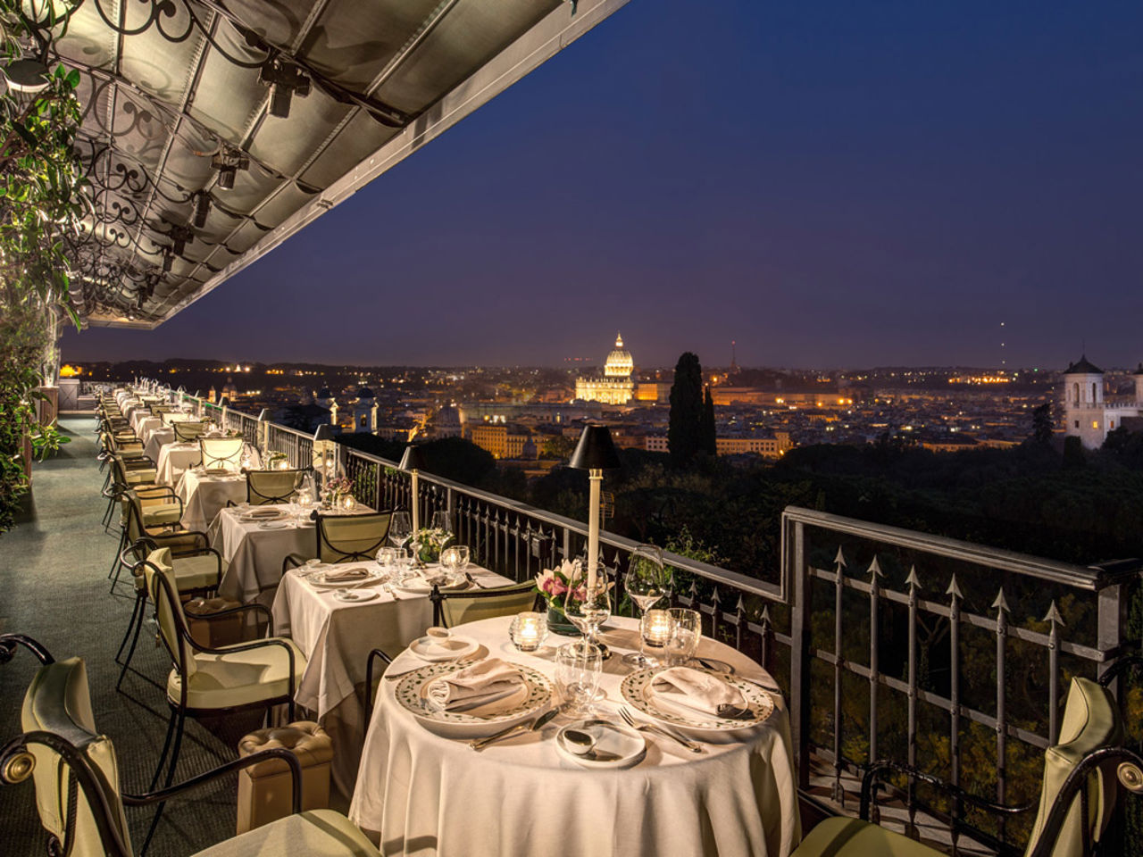 Discover Rome with Roberto Naldi Collection