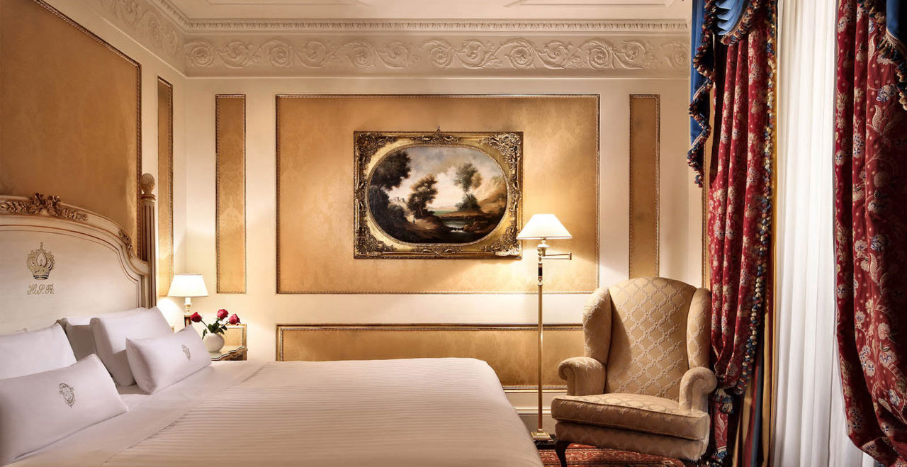 Book the Superior room at Hotel Splendide Royal Rome
