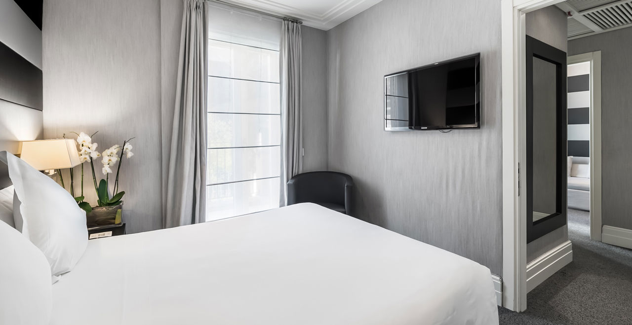 Book now Hotel Mancino 12, hotel with terrace in Rome