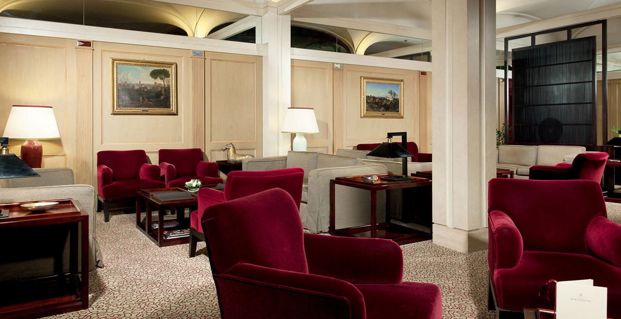 See the section work with us of Hotel dei Borgognoni in Rome