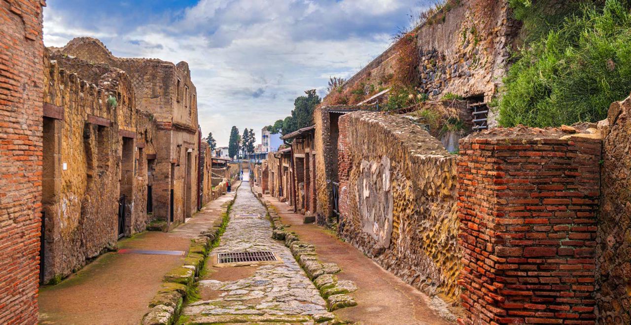 Scopri come raggiungere Villa Signorini, nel centro di Ercolano