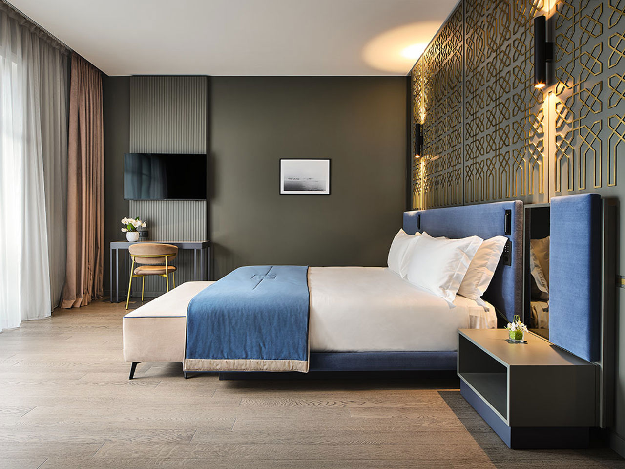 Book the Suite Lago room at Boutique Hotel Stresa