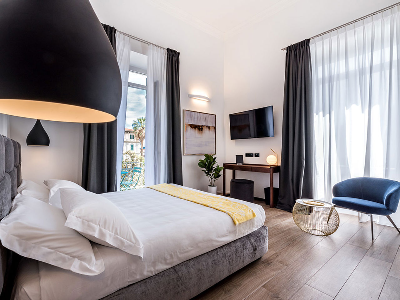 Royal Junior Suite Balcony and City View at The First La Spezia