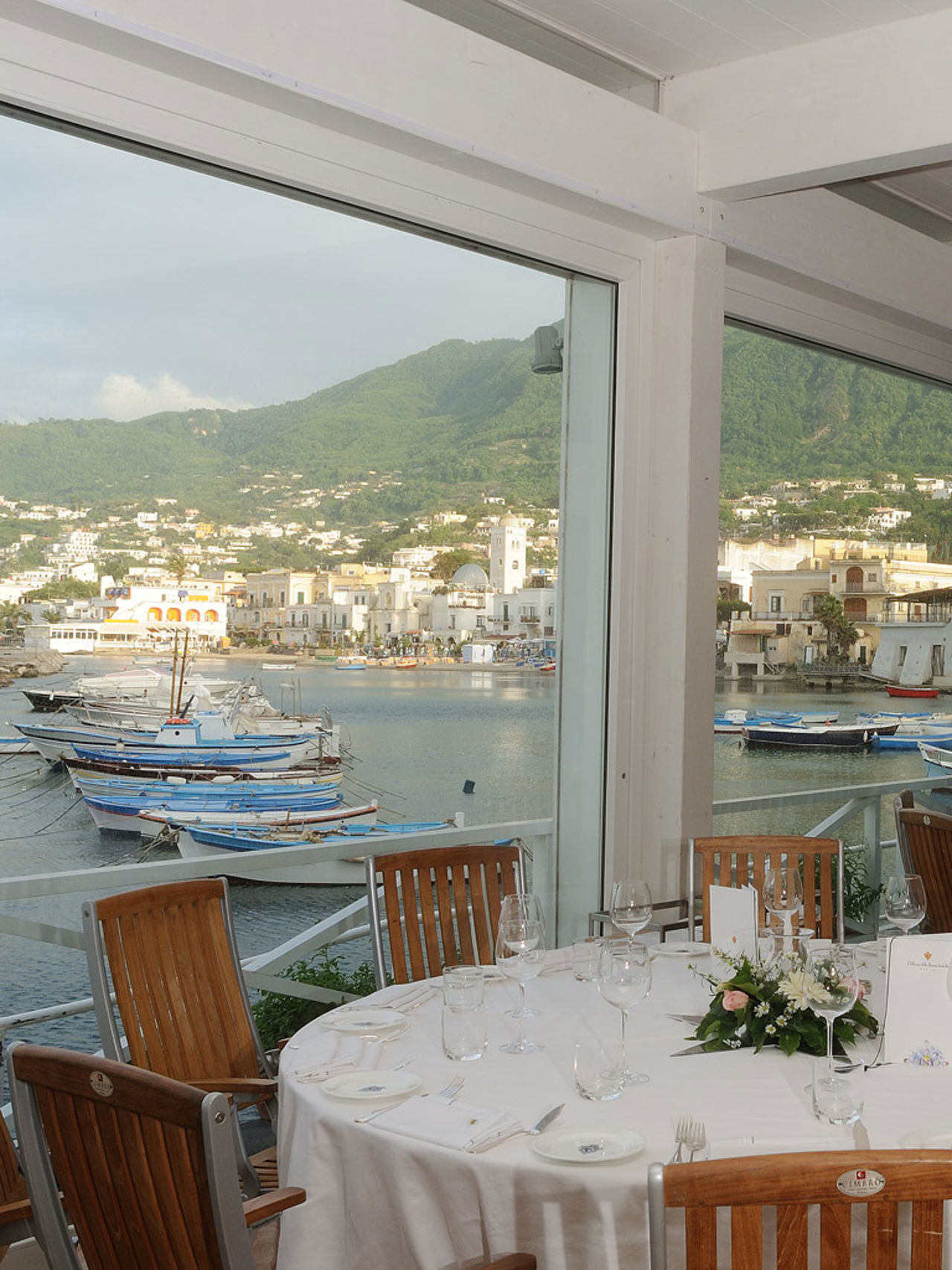 Discover Sporting Restaurant at Regina Isabella in Ischia