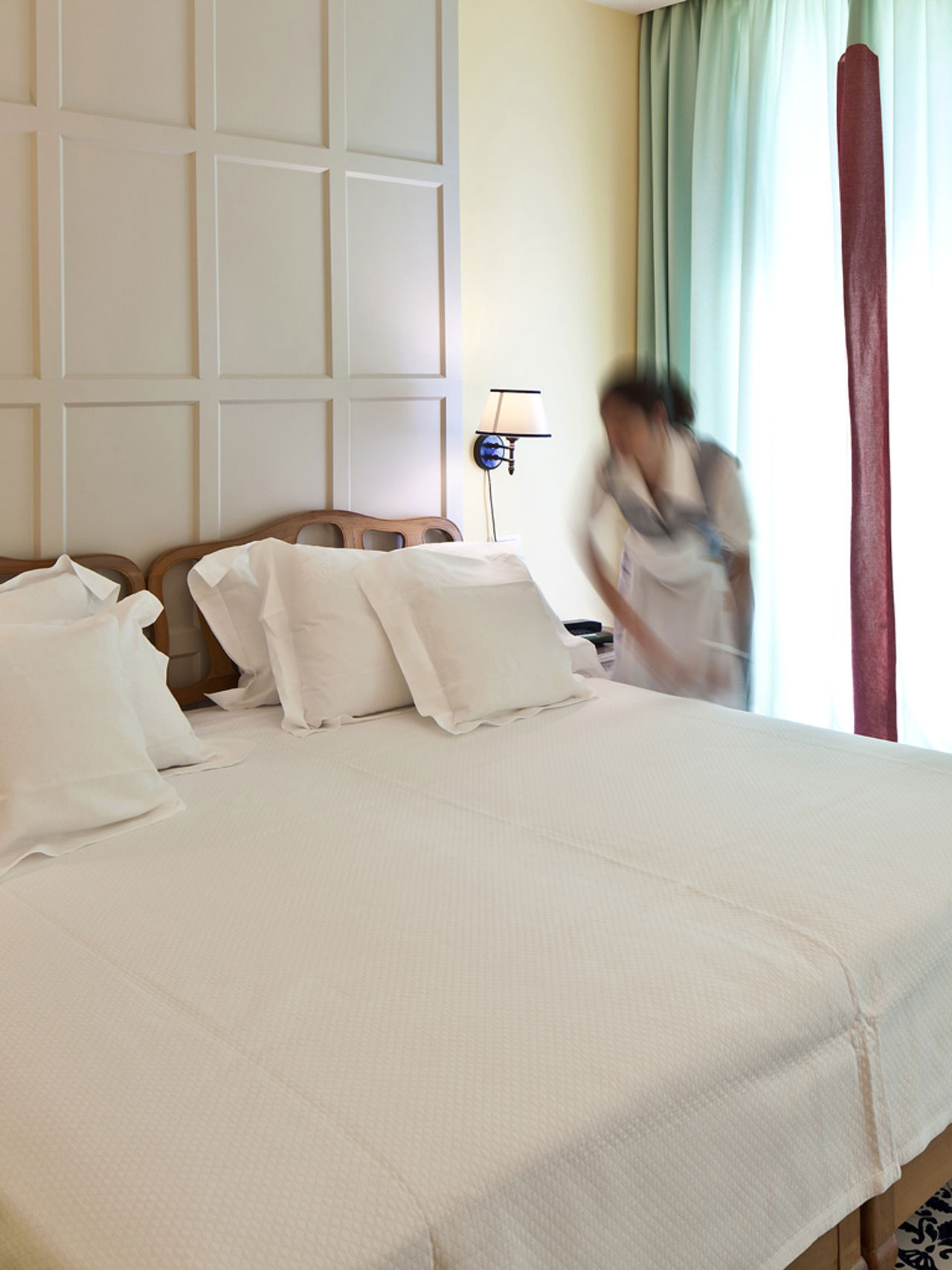 Book the Double Standard Room at 5-star hotel Regina Isabella, Ischia