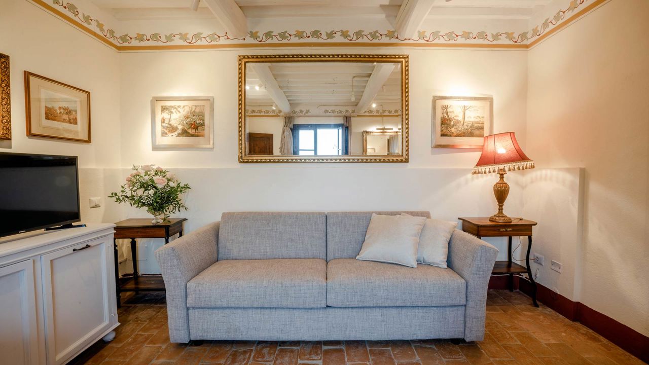 Company data of Equo Suites & Apartments in Petrignano sul Lago