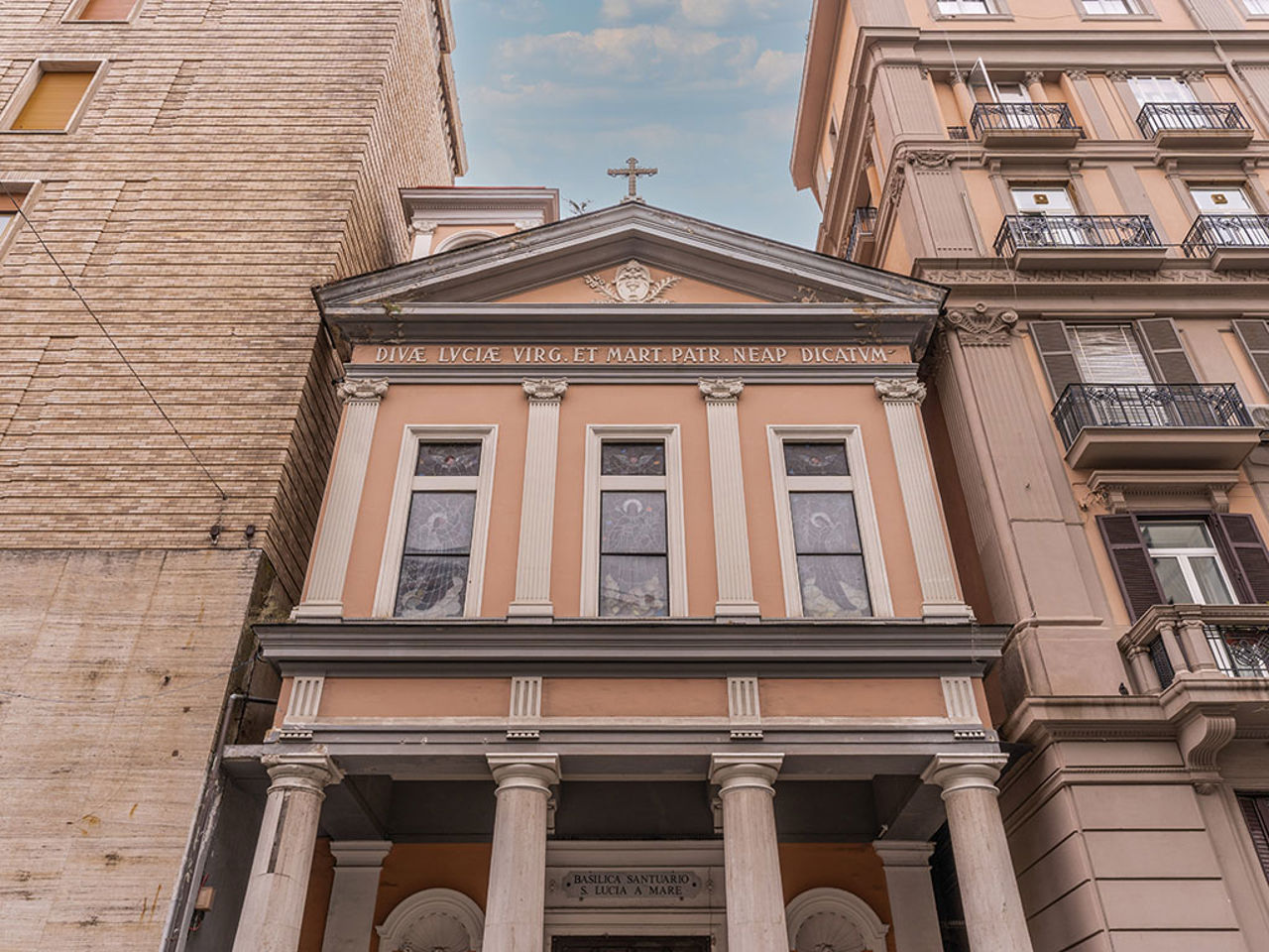 Official website of Palazzetto Santa Lucia in Naples | Book now