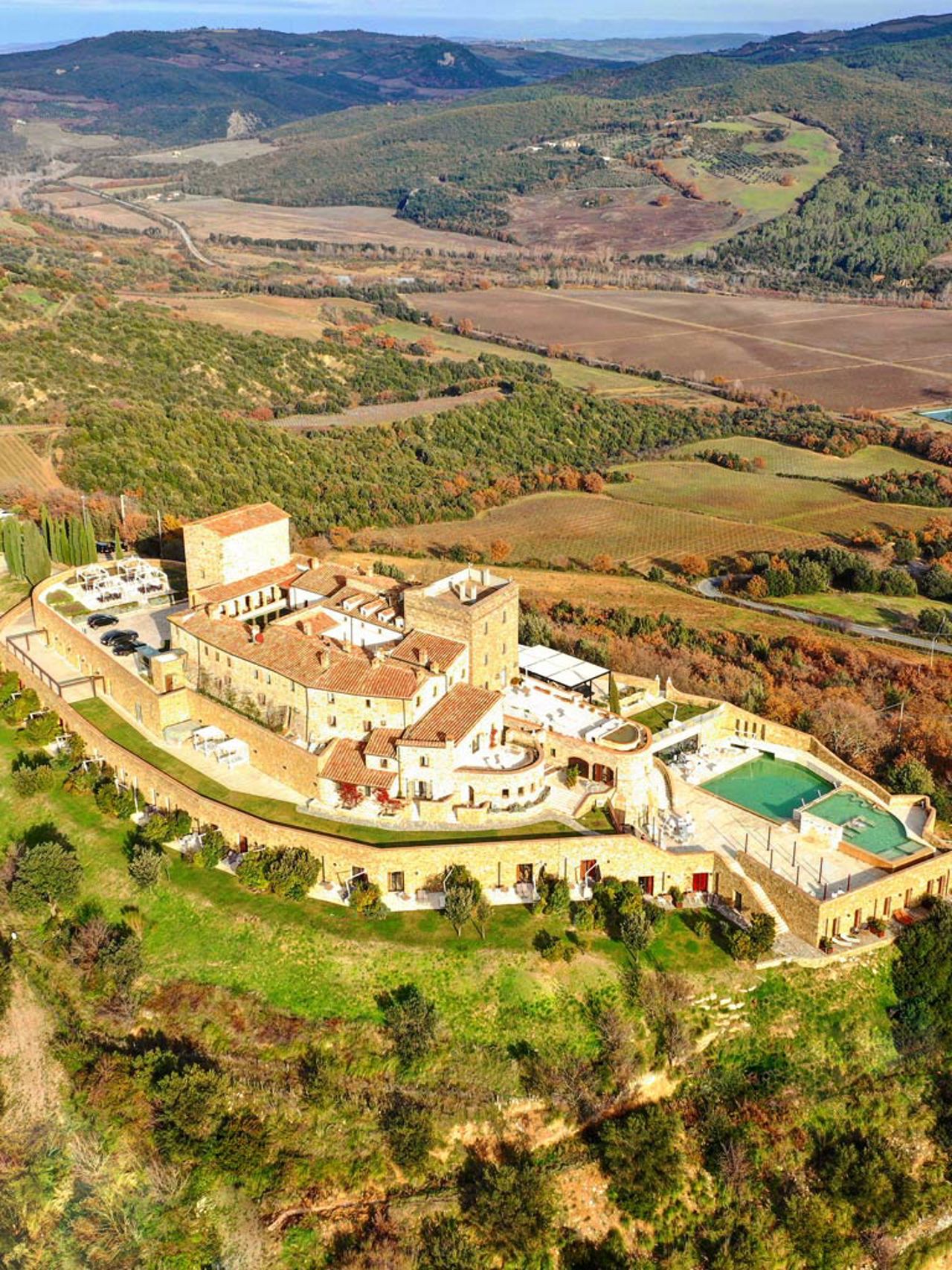 Castello di Velona Resort Val d'Orcia, Book on the Official Website