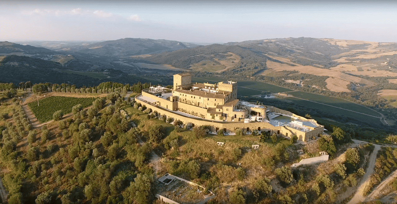 Discover the Tuscany wedding castle Castello di Velona