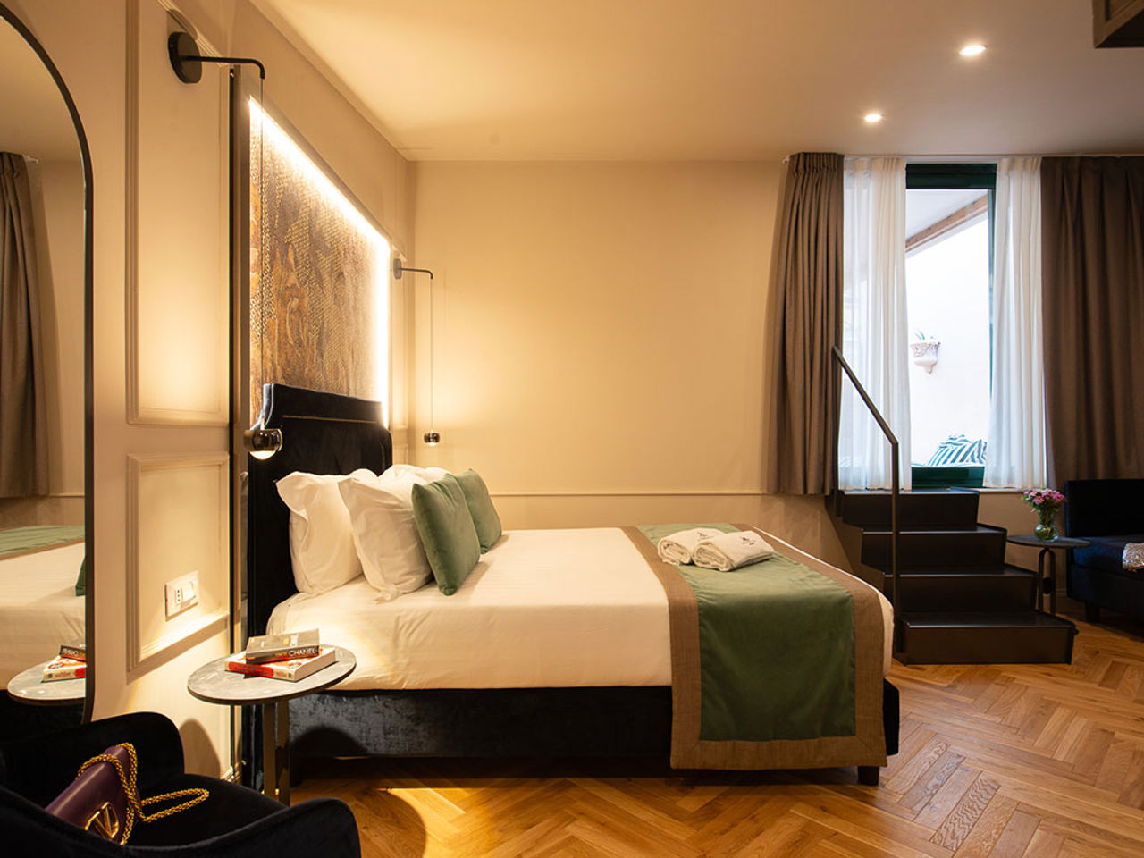 Book the Family Apartment at H77 Aparthotel in Rome centre