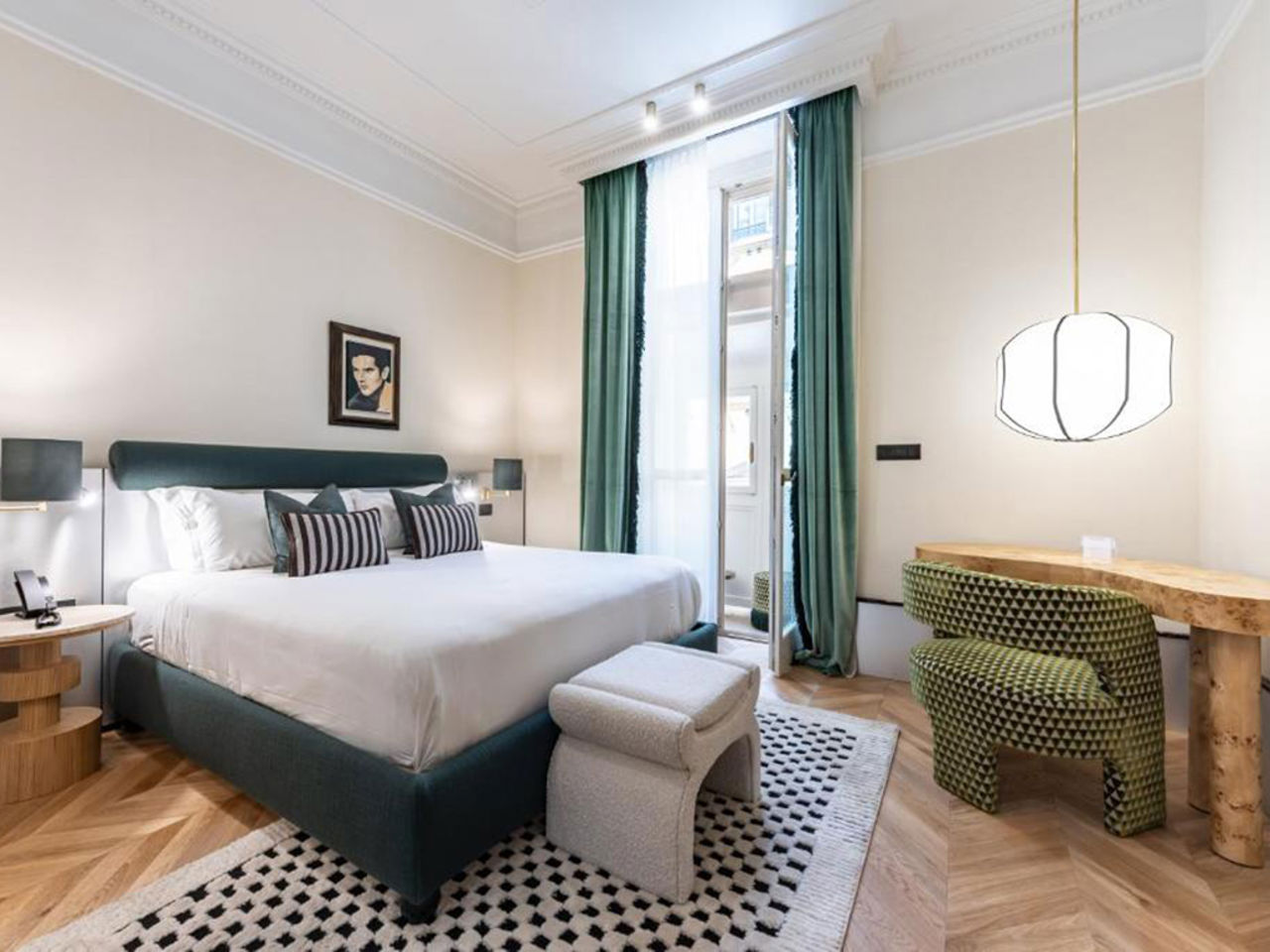 Book the Deluxe with Veranda at The Couper Umiltà in Rome