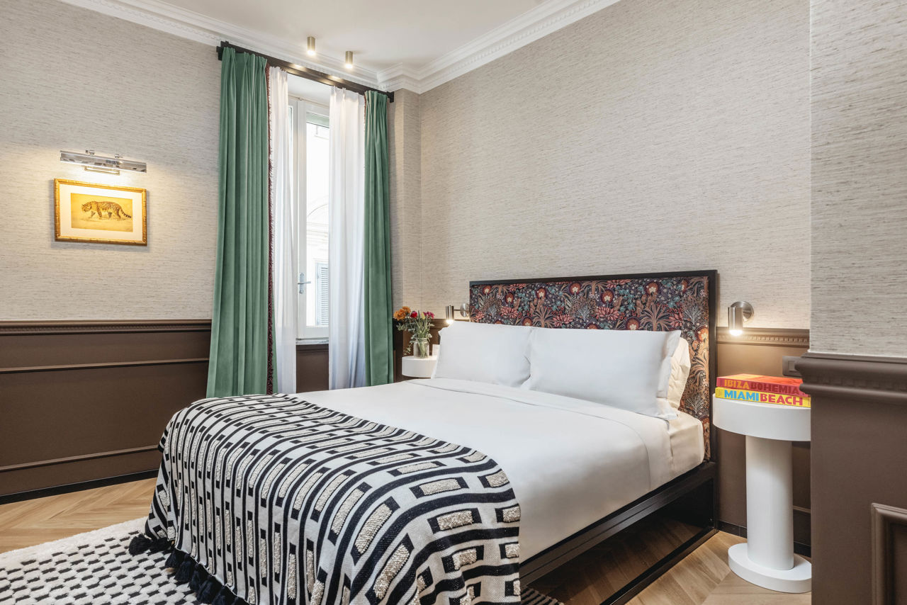 Prenota la camera Deluxe di The Couper Colonna a Roma