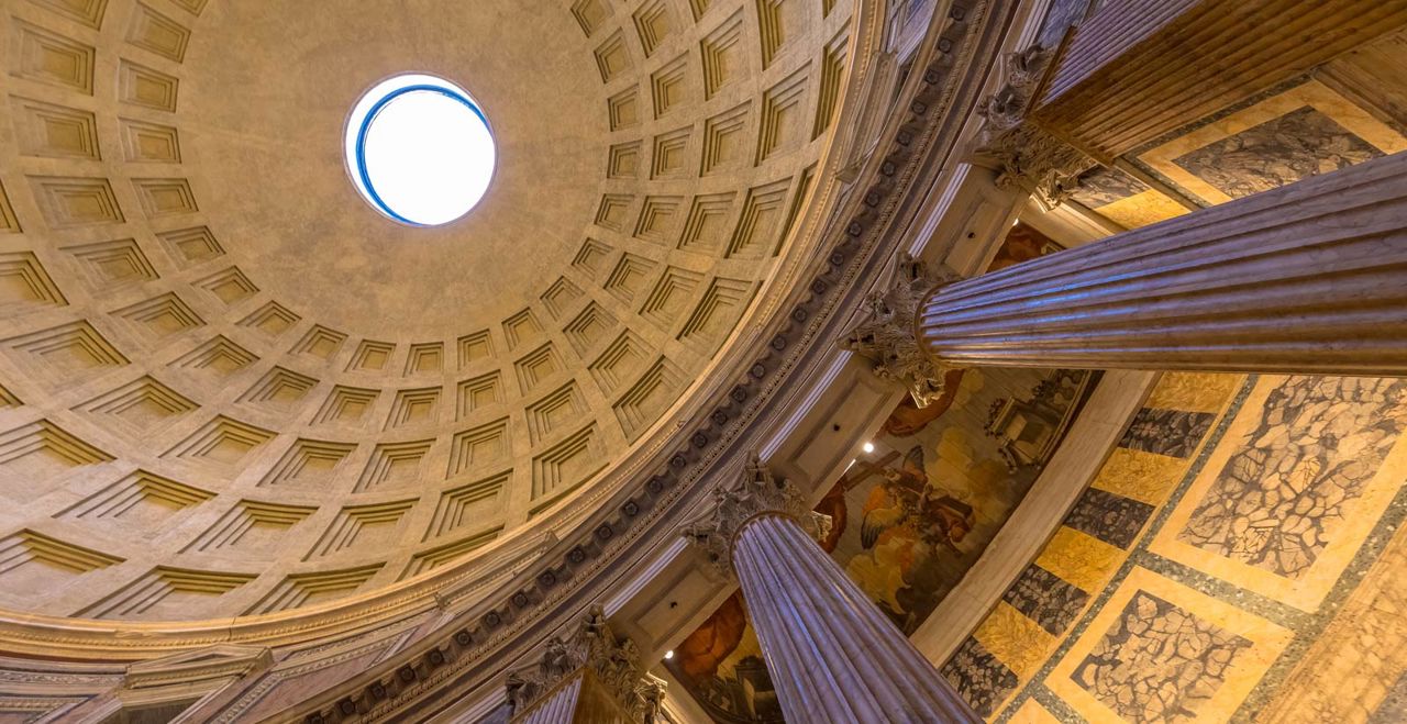 Discover the position of Hotel dei Consoli near St. Peter Dome in Rome