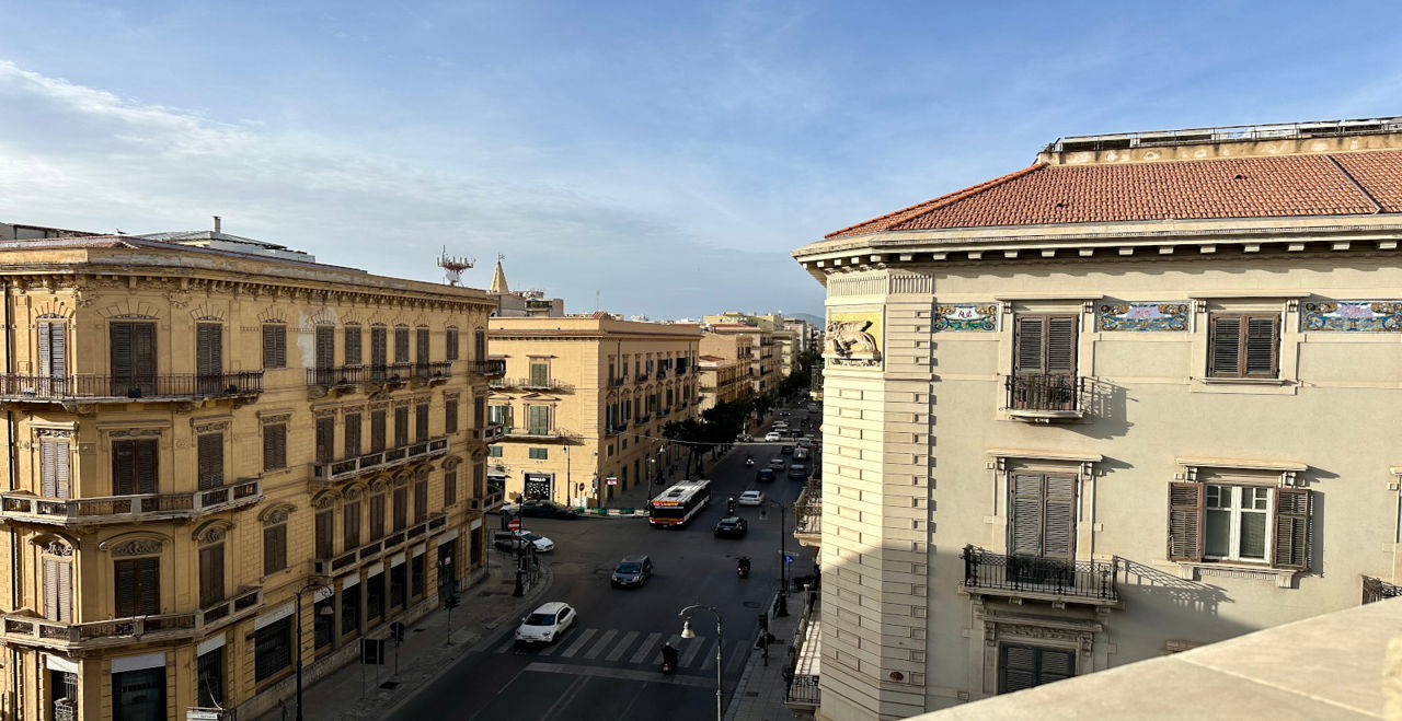 Dati societari di Palazzo Liberty Unique Hotel a Palermo