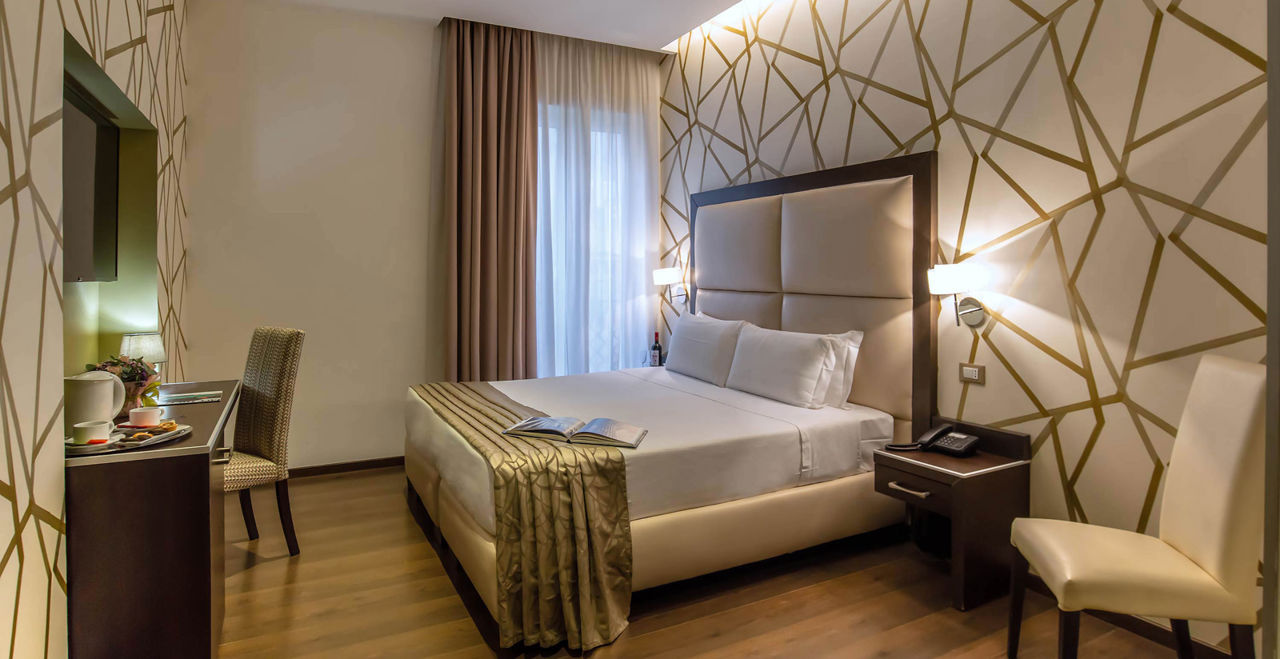 Scopri la Camera Doppia Comfort di Catone District Hotel a Roma