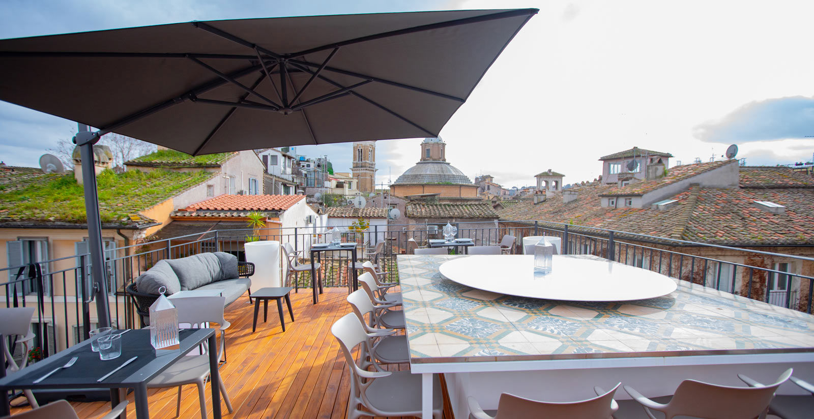 Discover the Rooftop of Coronari Palace and book now in Rome