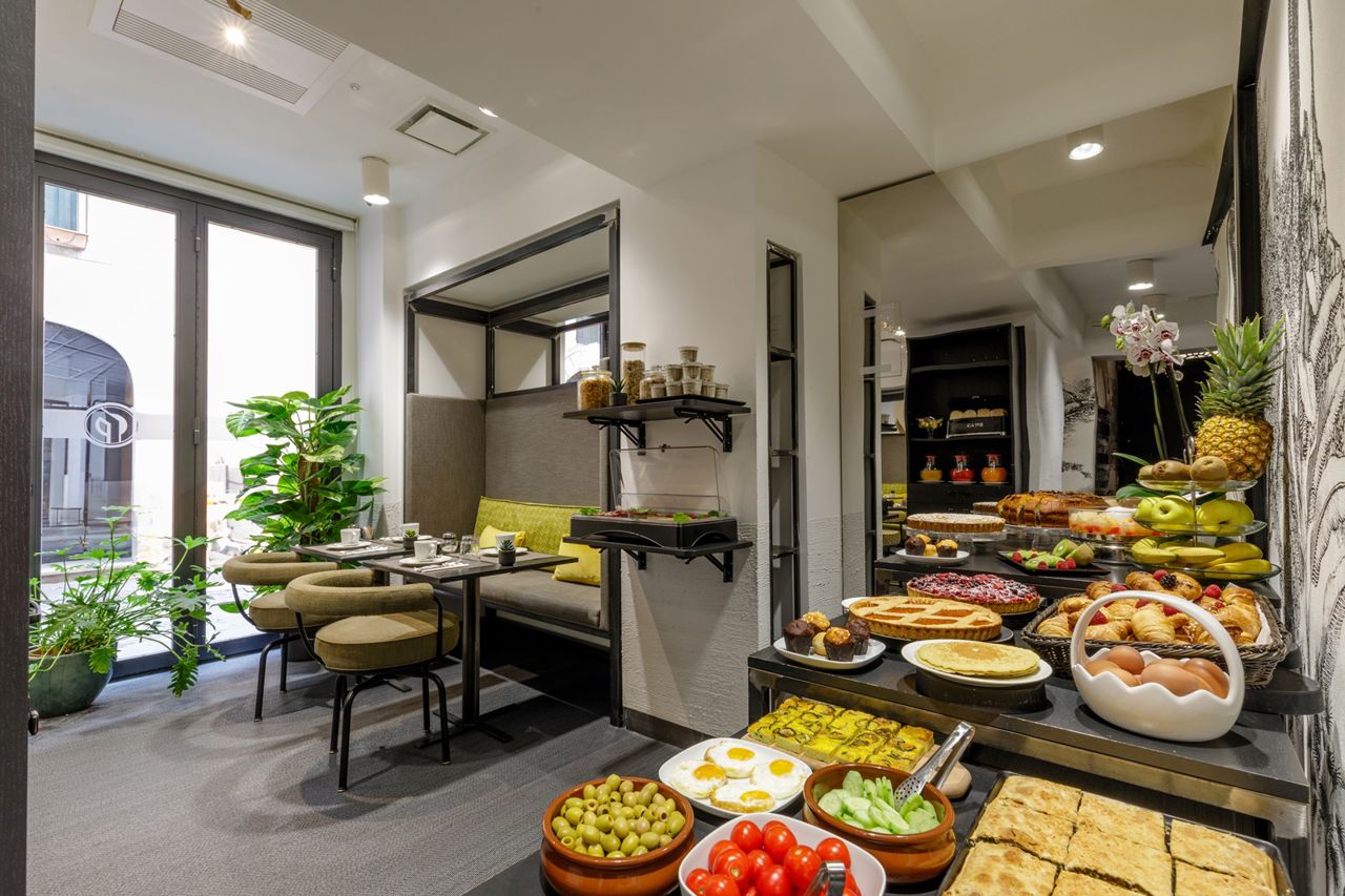 Discover the services of the hotel Coronari Palace in Rome