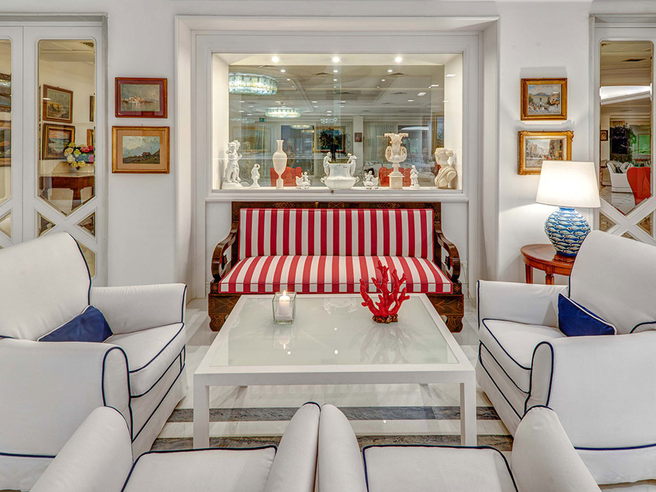 Discover Grand Hotel Riviera's relaxing area and book in Sorrento