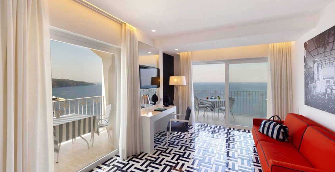 Discover the Infinity Suite at Grand Hotel Riviera in Sorrento