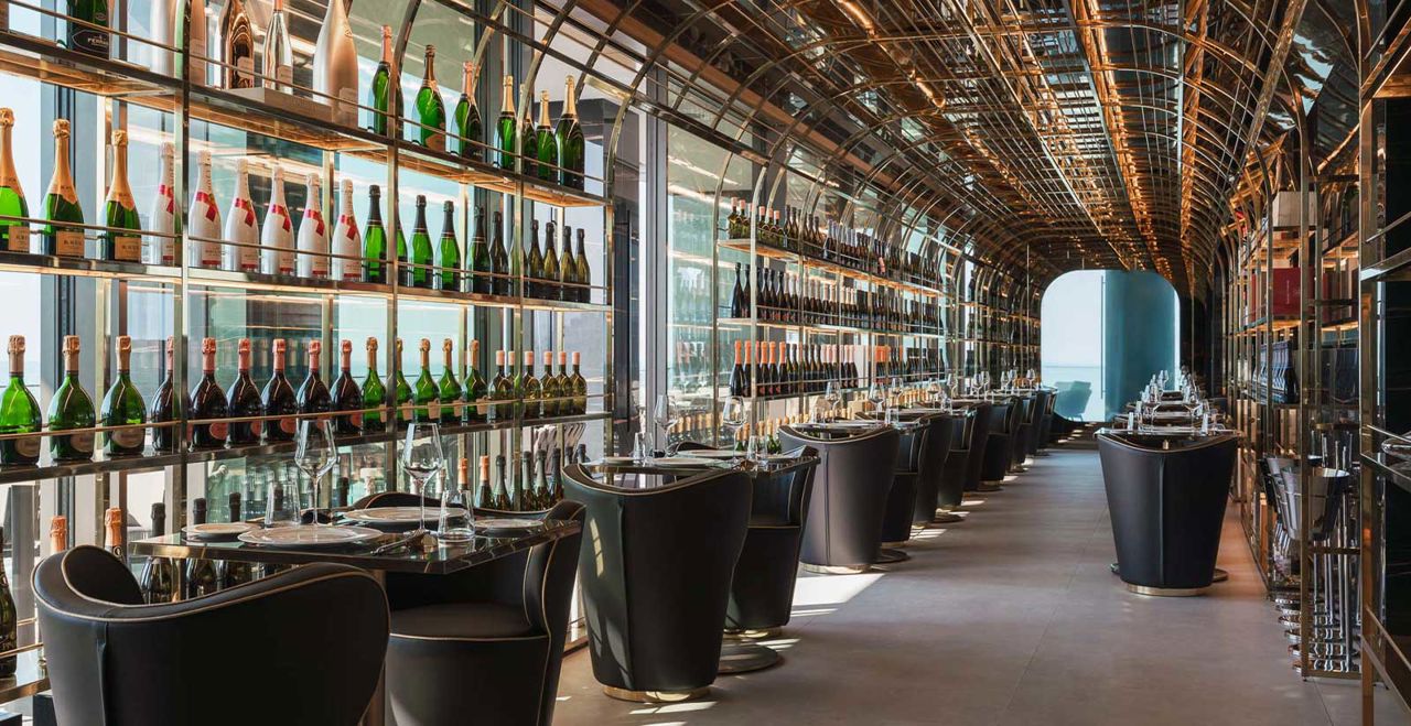 The Floor, restaurant of The Promenade Luxury Wellness Hotel